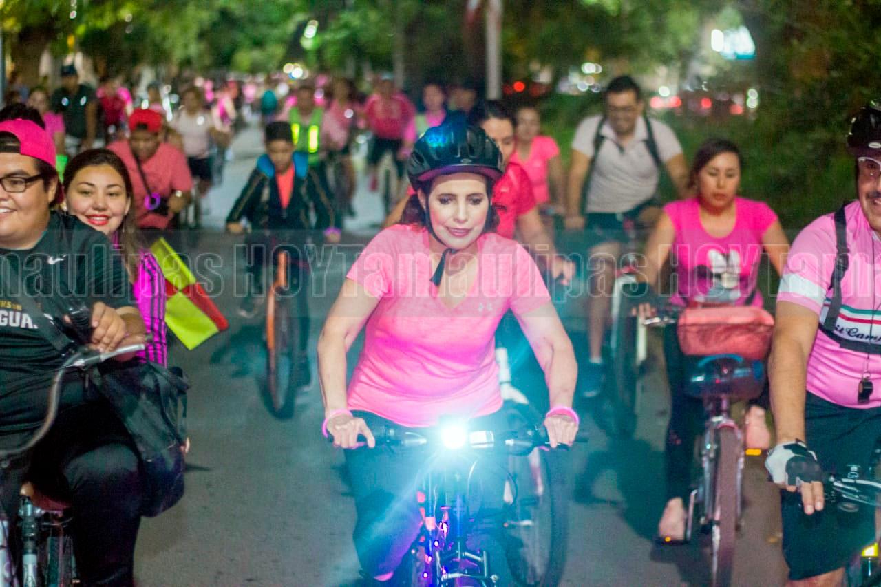 Hoy Tamaulipas - Realiza DIF Victoria Rodada Rosa