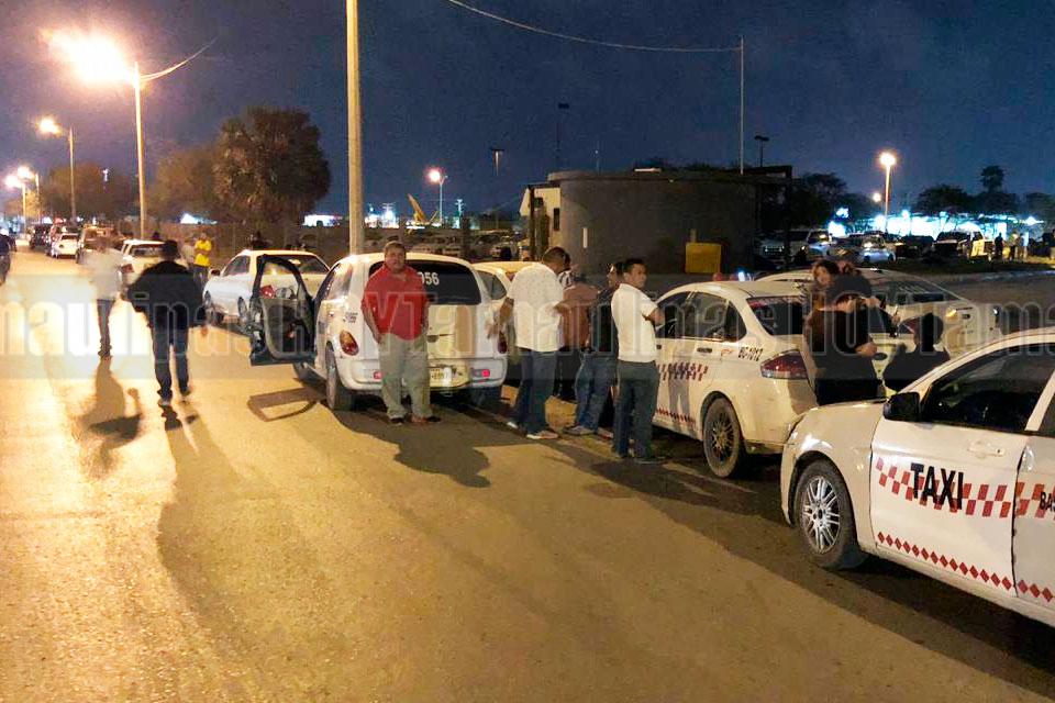 Hoy Tamaulipas - Buscan acuerdos entre taxistas de Matamoros y ...