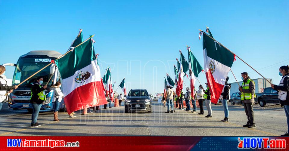 Hoy Tamaulipas - Tamaulipas En Nuevo Laredo Reciben y escoltan caravana de paisanos