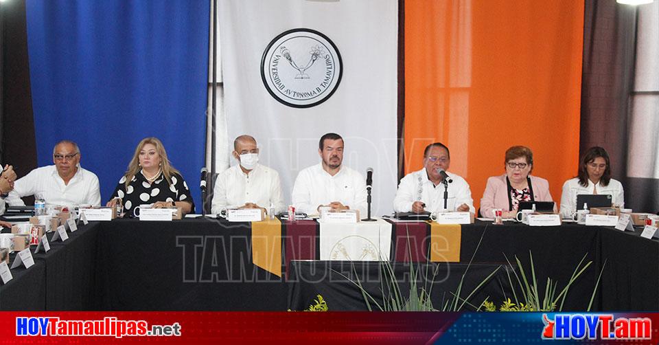 Hoy Tamaulipas - Universidad en Tamaulipas Preside Rector reunion de directores de la UAT en el ...