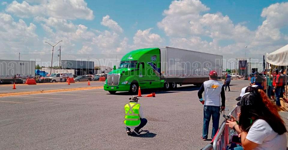 Hoy Tamaulipas - Competencia trailer Realizan primera competencia del ...