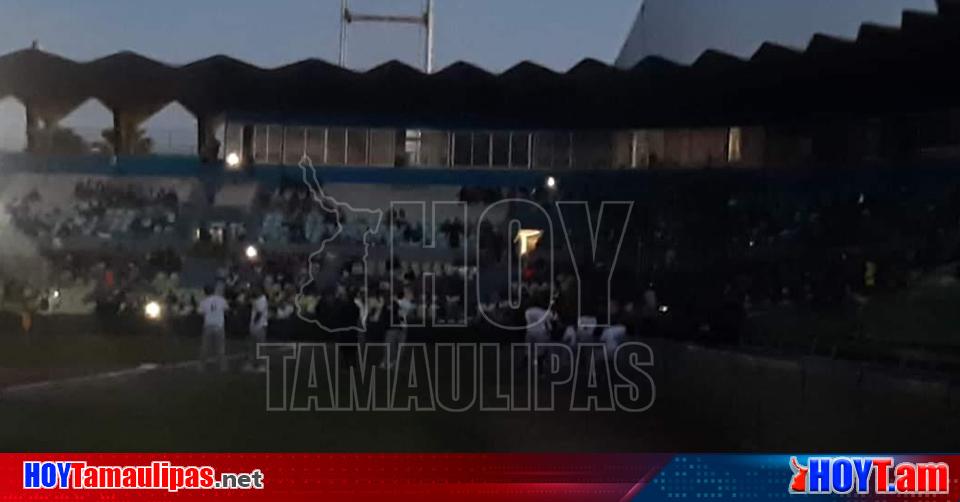 Hoy Tamaulipas - Tamaulipas A oscuras Parque de Beisbol en Reynosa debe mas de 700 mil pesos de luz