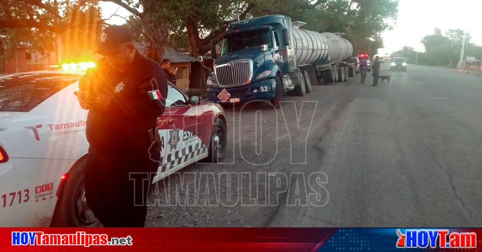 Hoy Tamaulipas - Volcadura en Tamaulipas A punto de volcar pipa cargada de gasolina en la ...