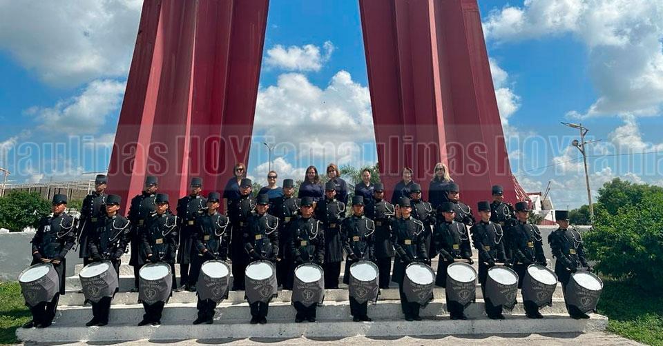 Hoy Tamaulipas - Tamaulipas La banda de Guerra Â“PlomoÂ” de Matamoros ...