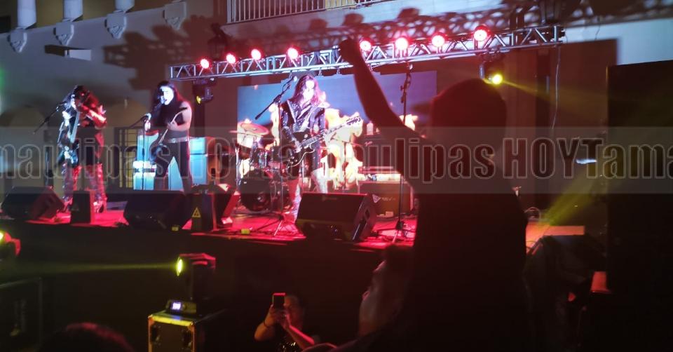 Hoy Tamaulipas - Celebran con exito Rock Fest Vol. I en Nuevo Laredo