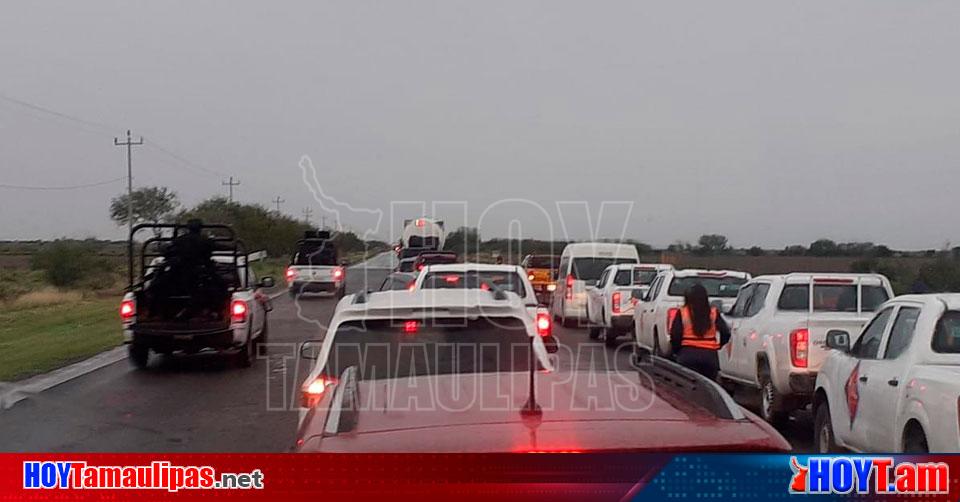 Hoy Tamaulipas - Desfilan Â“monstruosÂ” sobre la carretera Reynosa-San Fernando hay bloqueos y caos