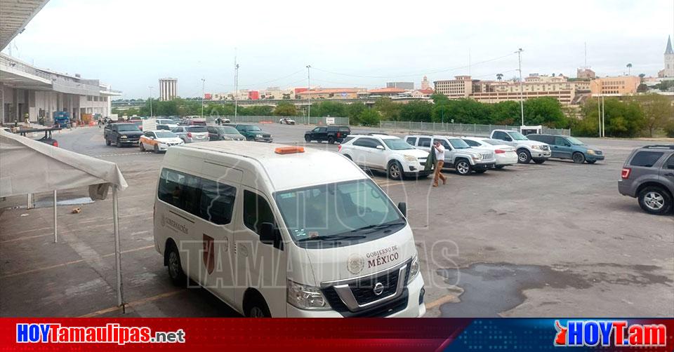 Hoy Tamaulipas - Tamaulipas Esperan el cruce de mas paisanos por Nuevo Laredo