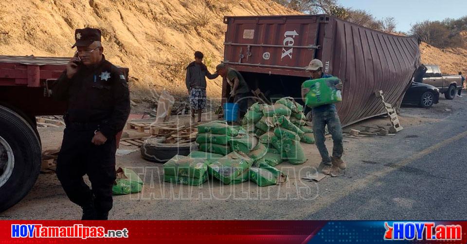 Hoy Tamaulipas - Volcadura en Tamaulipas Alerta Circulacion cerrada de sur a norte en la Rumbo Nuevo