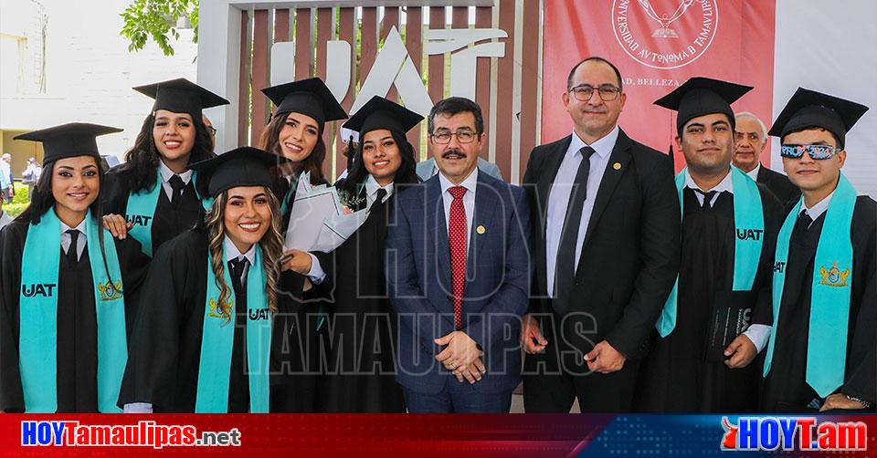 Hoy Tamaulipas - Tamaulipas Rector de la UAT Damaso Anaya preside graduacion en la UAM Mante