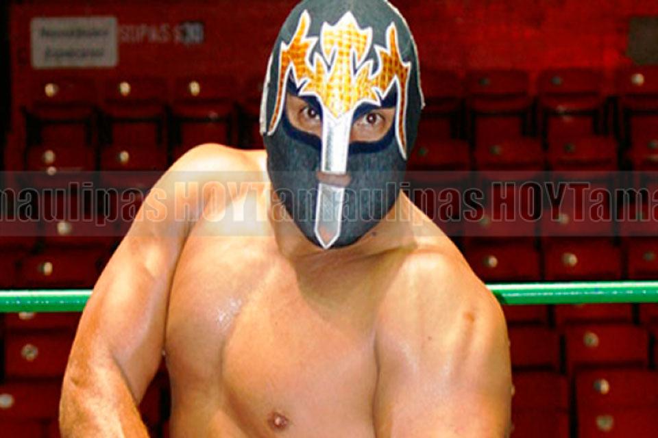 Hoy Tamaulipas - Luchador Valiente vence a Ultimo Guerrero y logra ...