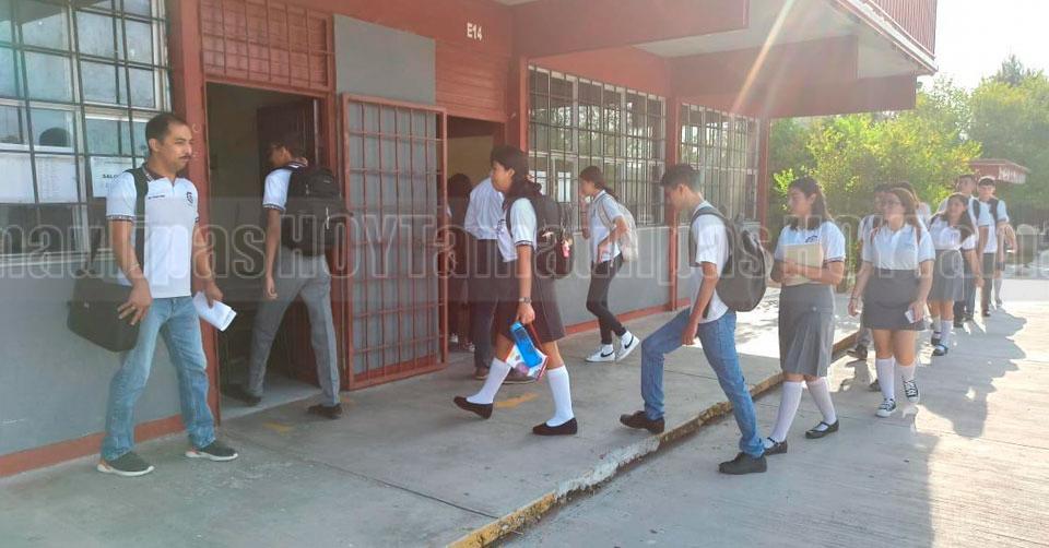 Hoy Tamaulipas - Tamaulipas Inician las reinscripciones en el Cetis 129 ...