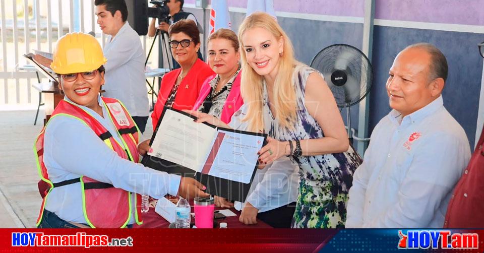 Hoy Tamaulipas - Clausuran programa Mujeres 4Ã—4 y firman convenio Punto Rosa en Altamira