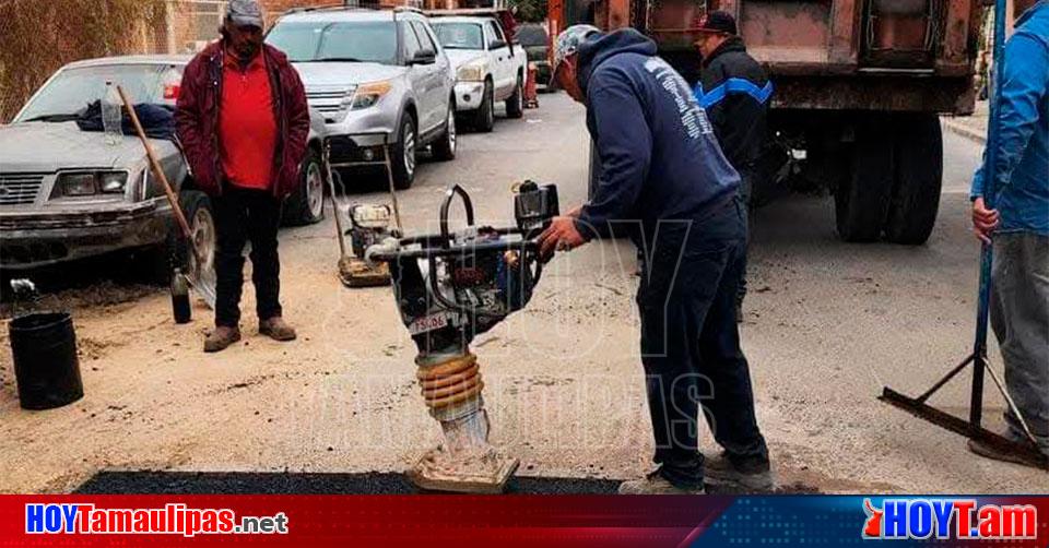 Hoy Tamaulipas - Tamaulipas Realizan en Nuevo Laredo acciones de pavimentacion