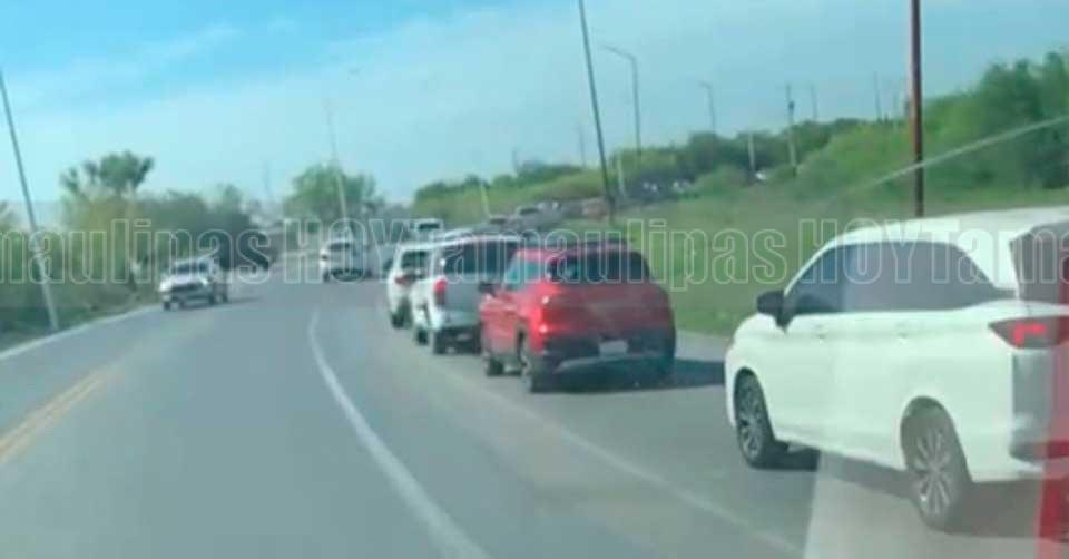 Hoy Tamaulipas - Tamaulipas Largas filas en el Puente Reynosa-Hidalgo ...