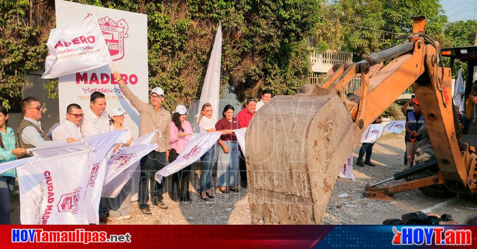 Hoy Tamaulipas - Tamaulipas Tras 50 anios de espera Erasmo inicia otra calle mas en sector ...
