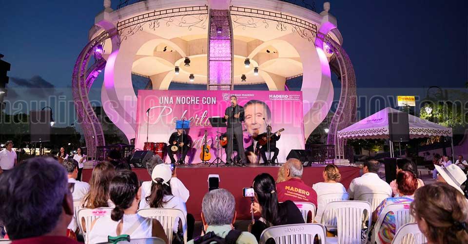 Hoy Tamaulipas - Tamaulipas Ciudad Madero celebra a Roberto Cantoral ...