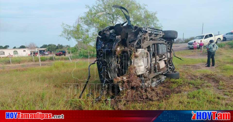 Hoy Tamaulipas - Volcadura en Tamaulipas De paseo a la playaÂ… gringos terminan volcados en El ...