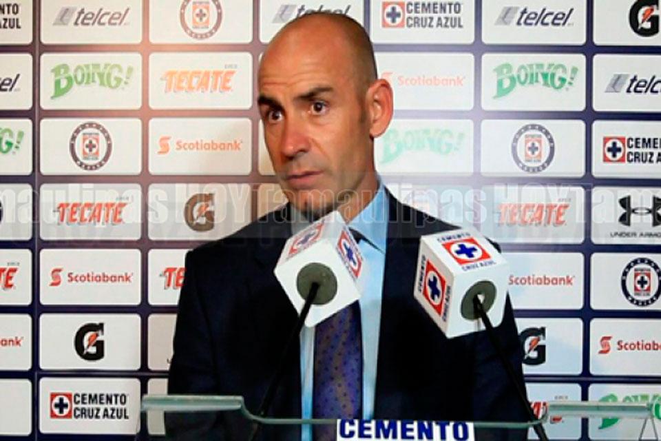 Hoy Tamaulipas - Cruz Azul acepta castigo a tecnico Paco Jemez por senia