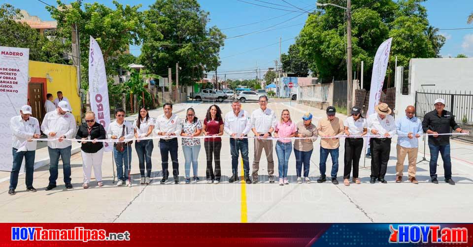 Hoy Tamaulipas - Erasmo Gonzalez inaugura cuatro calles mas de concreto hidraulico