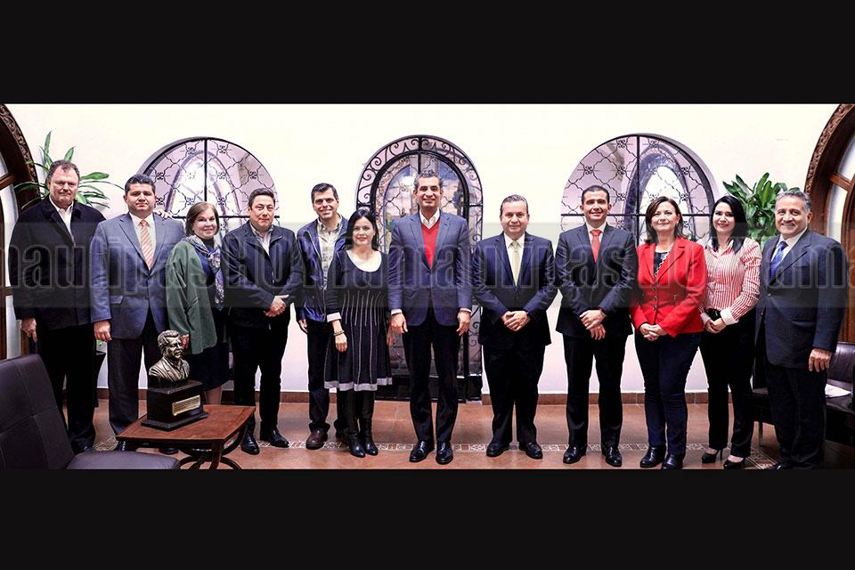 Hoy Tamaulipas - Se reune Aida Flores y diputados federales con ...