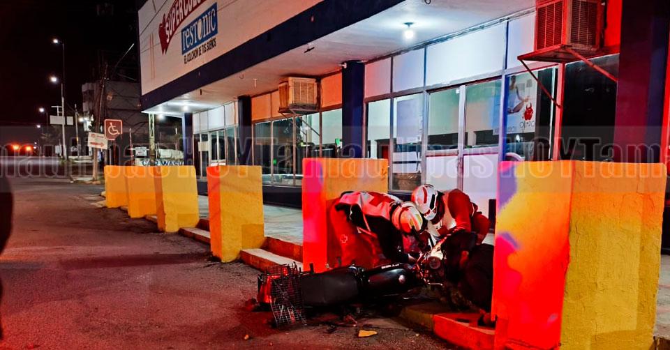 Hoy Tamaulipas - Tamaulipas Muere repartidor tras chocar contra muro de ...