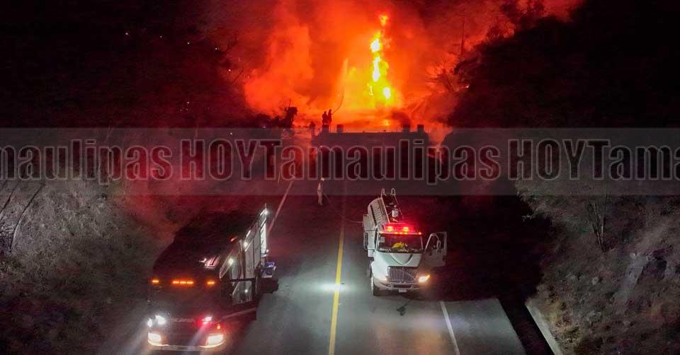 Hoy Tamaulipas - Infierno en Rumbo Nuevo pipa cargada con combustible ...