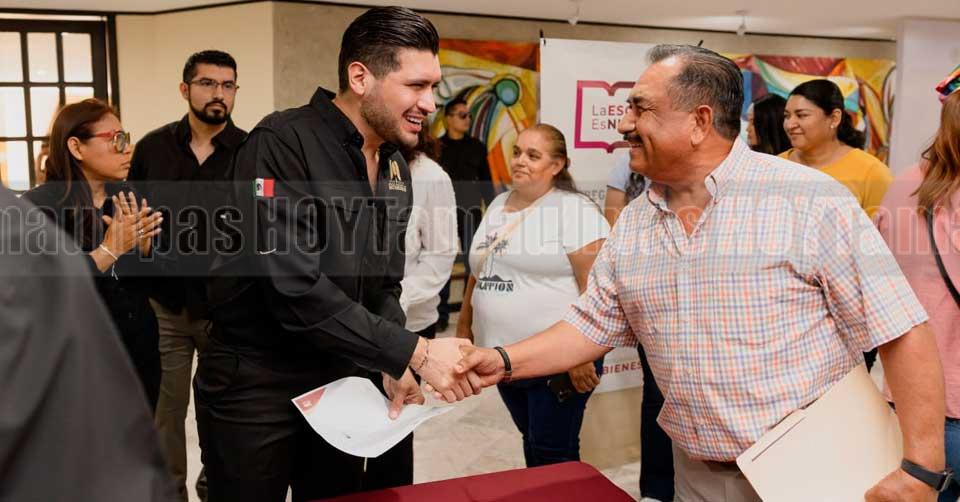 Hoy Tamaulipas - Historica inversion en Matamoros Entregan tarjetas de ...