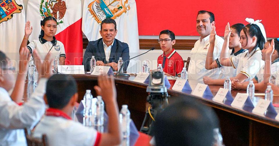 Hoy Tamaulipas - Tamaulipas Viven ninios victorenses un Dia en el Cabildo