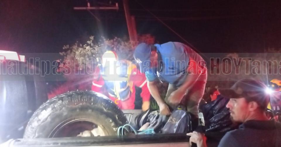 Hoy Tamaulipas - Vuelca camion maderero en la sierra de Ciudad Victoria ...