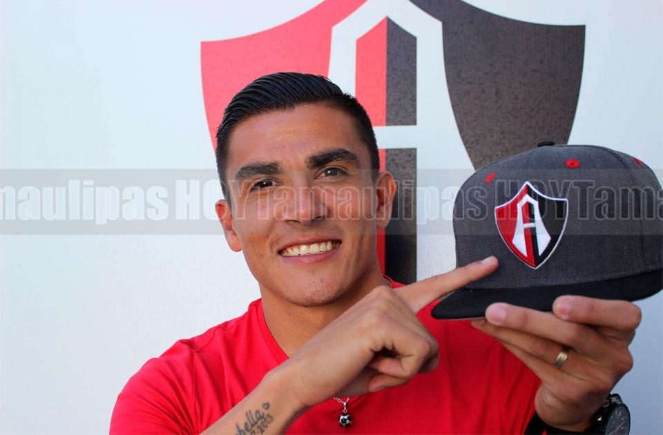 Hoy Tamaulipas - Defensa Luis Reyes admite sentirse halagado por ...