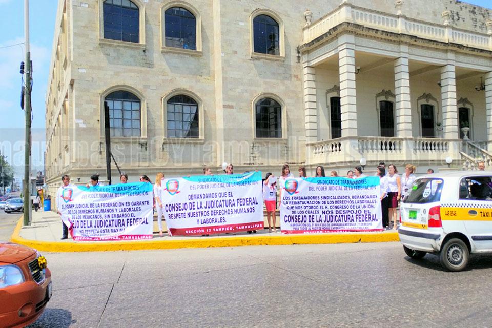 Hoy Tamaulipas - Protestan en Tampico trabajadores del Poder Judicial ...