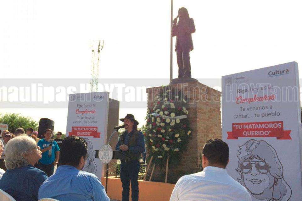 Hoy Tamaulipas - Recuerdan natalicio de Rigo Tovar en Matamoros