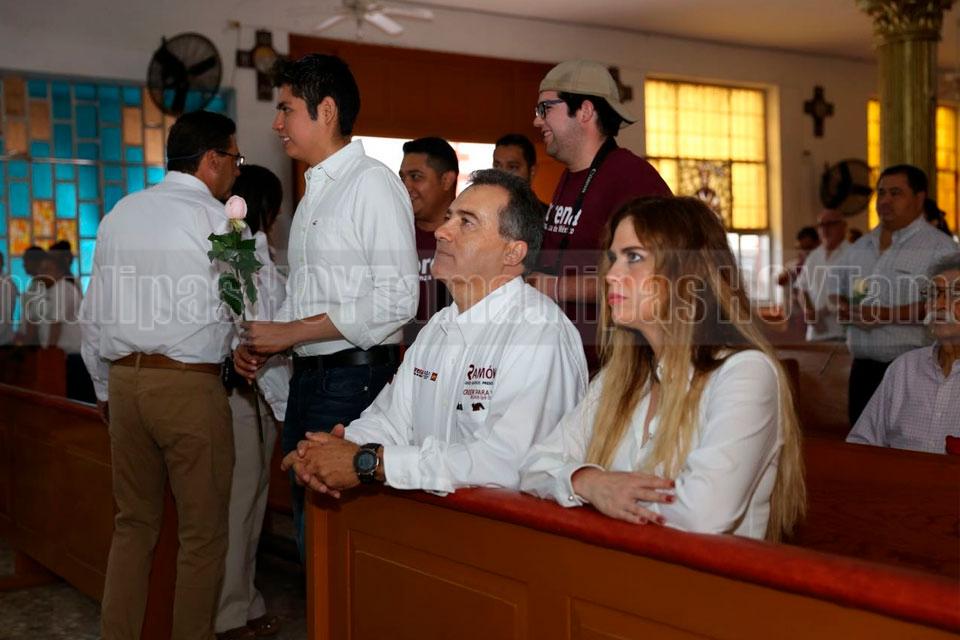 Hoy Tamaulipas - Ramon Garza Barrios inicio su campania con una misa en ...