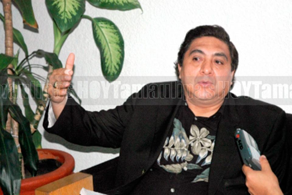 Hoy Tamaulipas - El actor Carlos Bonavides llama a la no violencia