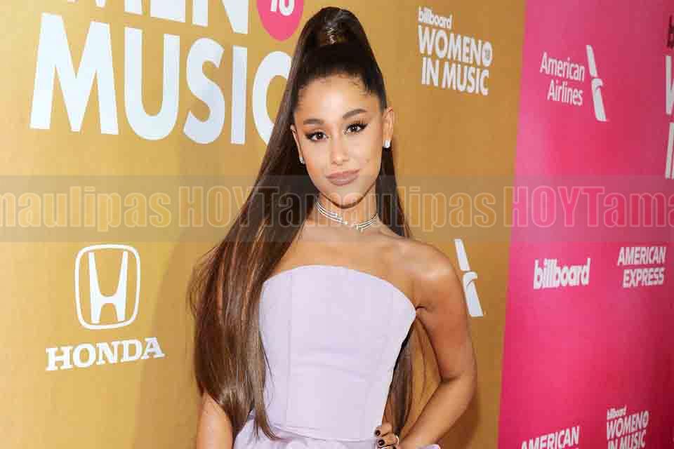 Hoy Tamaulipas - Ariana Grande rechaza condecoracion de la Reina Isabel II