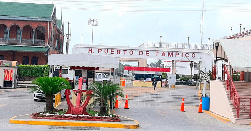 Hoy Tamaulipas - Tamaulipas Reconversion del Puerto de Tampico de carga a turistico es compleja