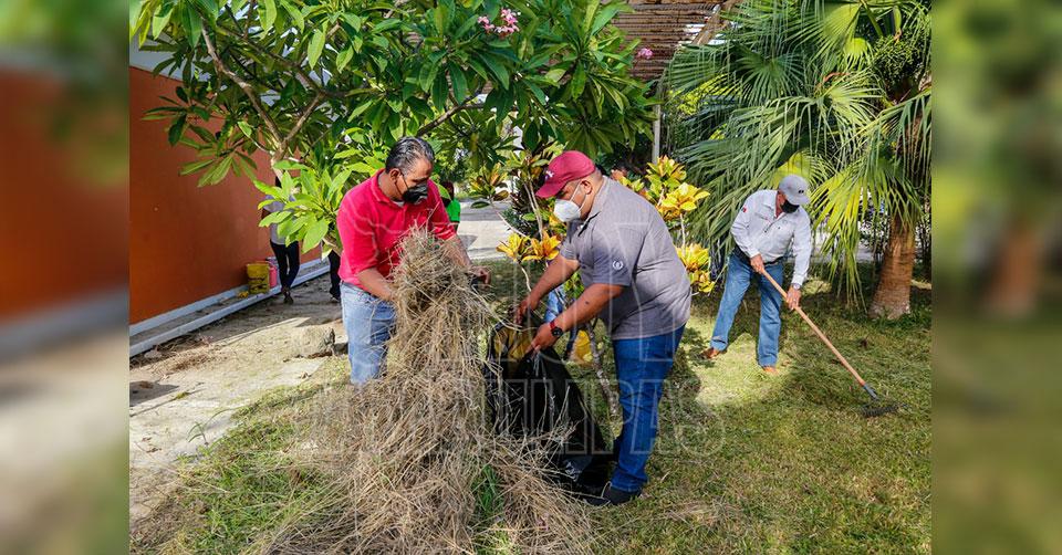 Hoy Tamaulipas - Tamaulipas Imparable la limpieza fumigacion y sanitizacion en escuelas de ...