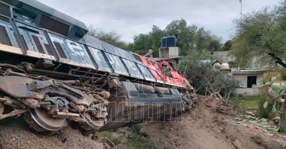Hoy Tamaulipas - Accidente en Edomex Choca un trailer y descarrila al ...