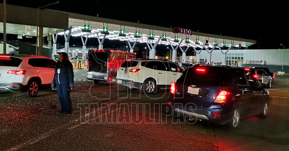 Hoy Tamaulipas - Tamaulipas Han cruzado mas de dos mil 800 paisanos por Nuevo Laredo