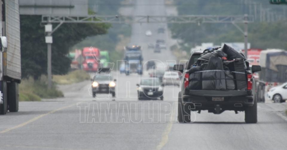 Hoy Tamaulipas - Flujo vehicular en carreteras de Tamaulipas aumenta 50 por llegada de paisanos