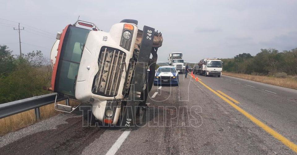 Hoy Tamaulipas - Volcadura en Tamaulipas Alerta Cierre parcial de un carril en carretera Rayones ...