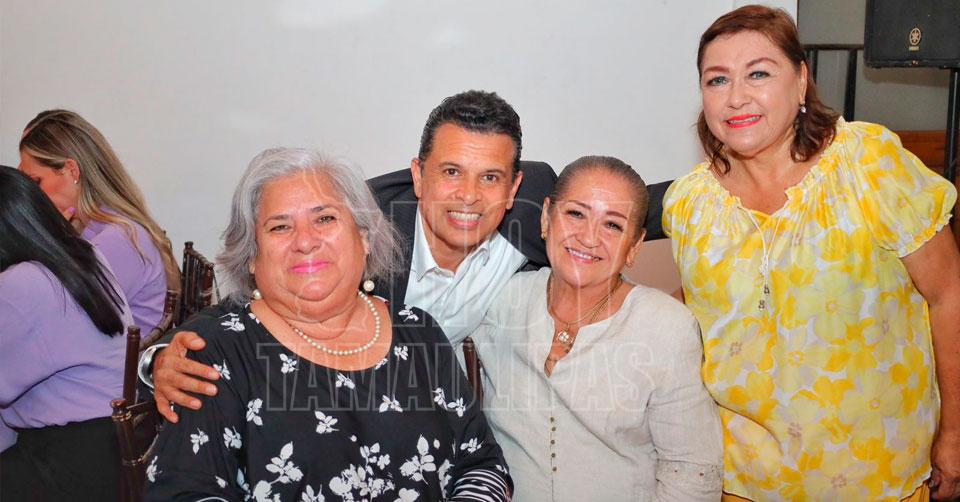Hoy Tamaulipas - Tamaulipas Distingue alcalde a victorenses en el Dia Internacional de la Mujer 2023