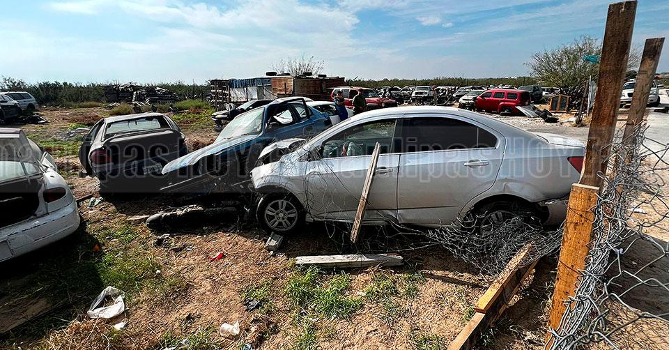 Hoy Tamaulipas - Accidente en Tamaulipas Cafre se incrusta en yonke y ...