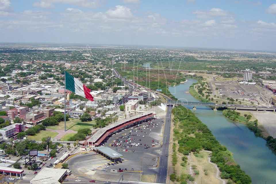 Hoy Tamaulipas - Habilita Aduana de Nuevo Laredo cruce de donaciones